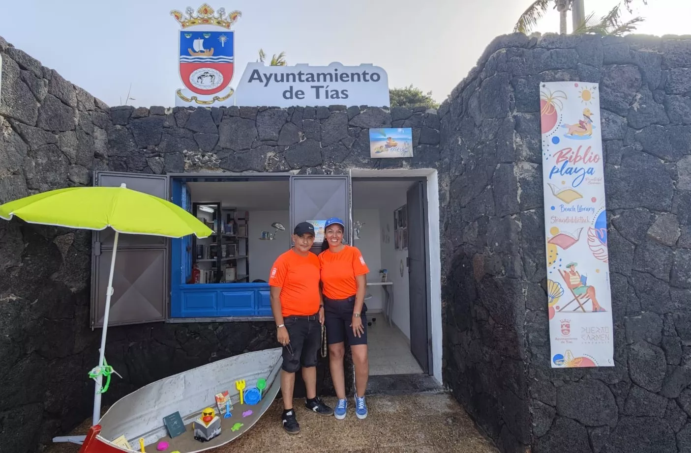 Library on the Beach - Lanzarote Villa Choice